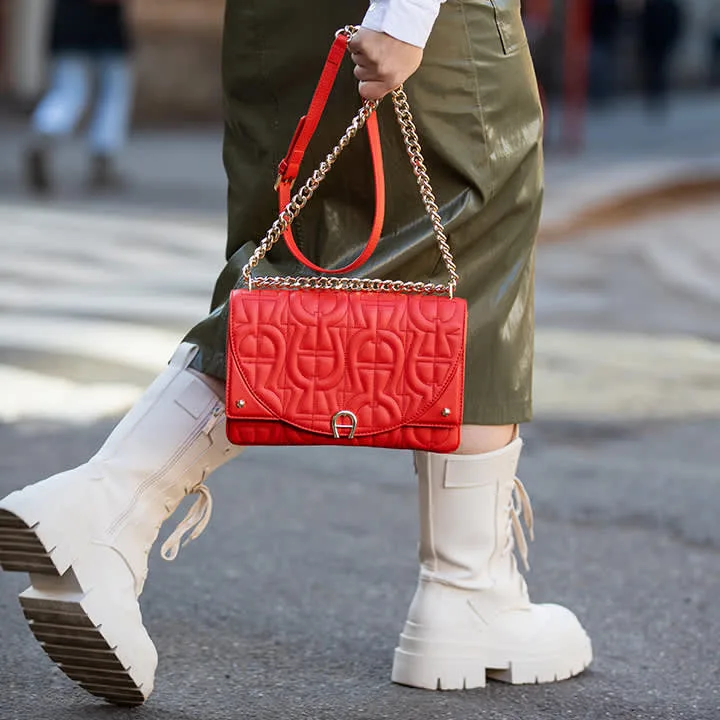 Luxury leather goods, fashion and accessories - Aigner