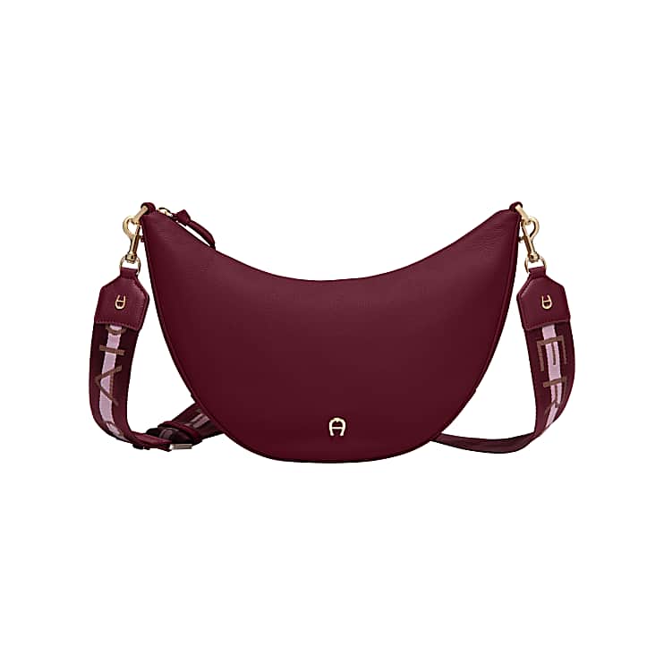 Aigner bag store